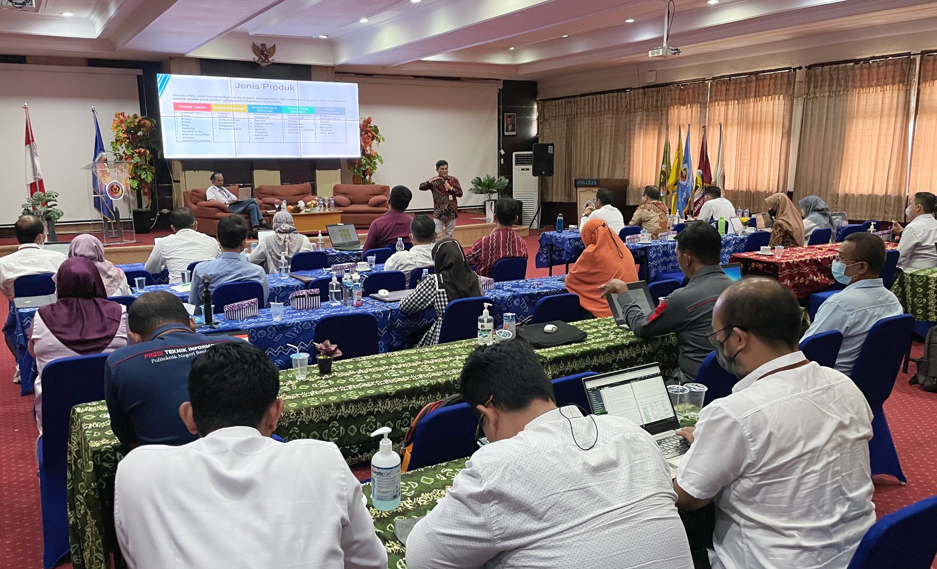 Workshop PBL di Politeknik Negeri Banjarmasin 2022 - Politeknik Negeri ...