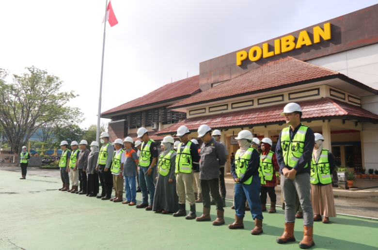 POLIBAN Membekali Mahasiswa dengan K3 - Politeknik Negeri Banjarmasin